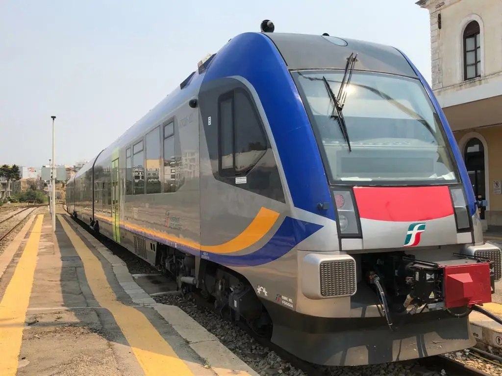 Treni: disagi sulla linea Adriatica causa terremoto